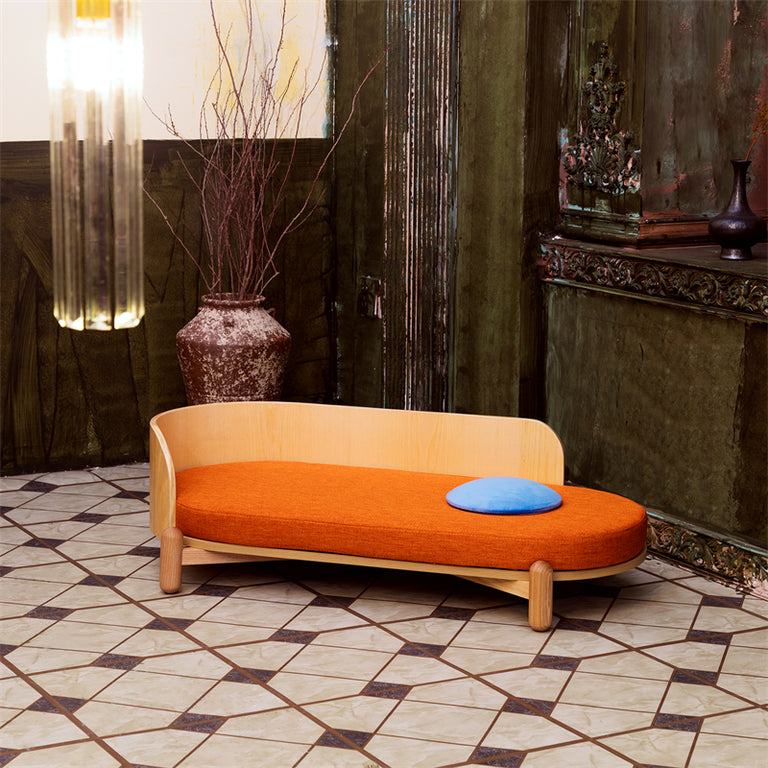 Wooden Sunset Cat Couch – Happy & Polly